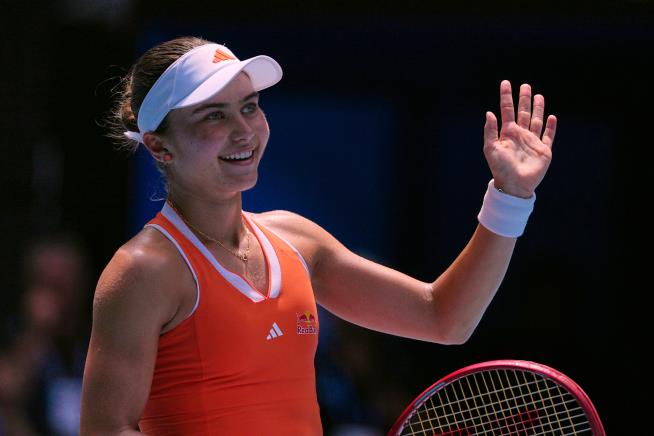 Aryna Sabalenka beats 19-year-old Mboko, faces 18-year-old Jovic in ...