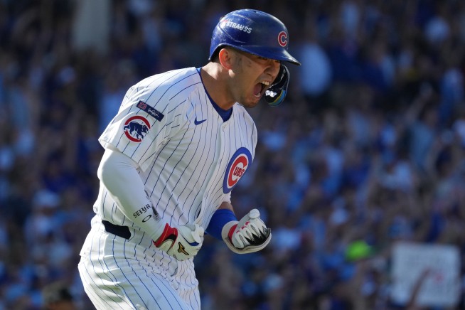 Seiya Suzuki's home run helps the Chicago Cubs to Game 1 win over the ...