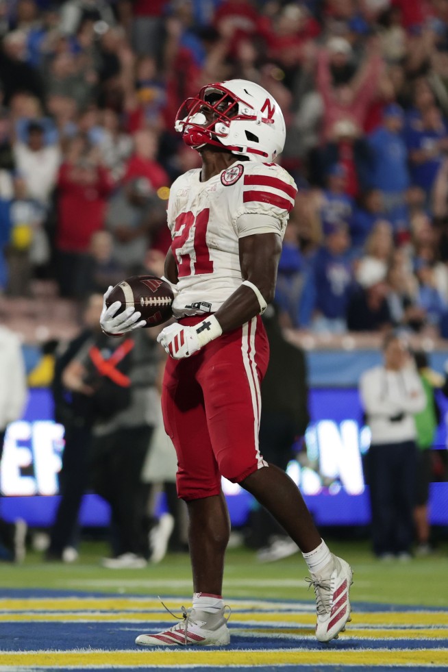 Nebraska QB TJ Lateef comes home to beat UCLA in his first college ...