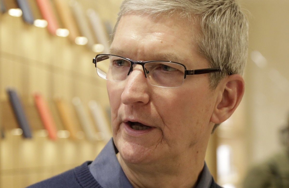 Defiant Apple Refusing Feds' Order to Unlock Shooter's iPhone