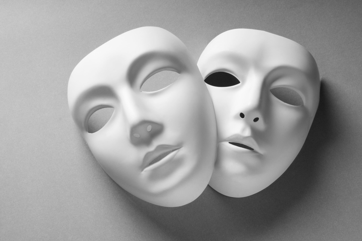 Actors in Risque Theater Show Deal With Audience Groping