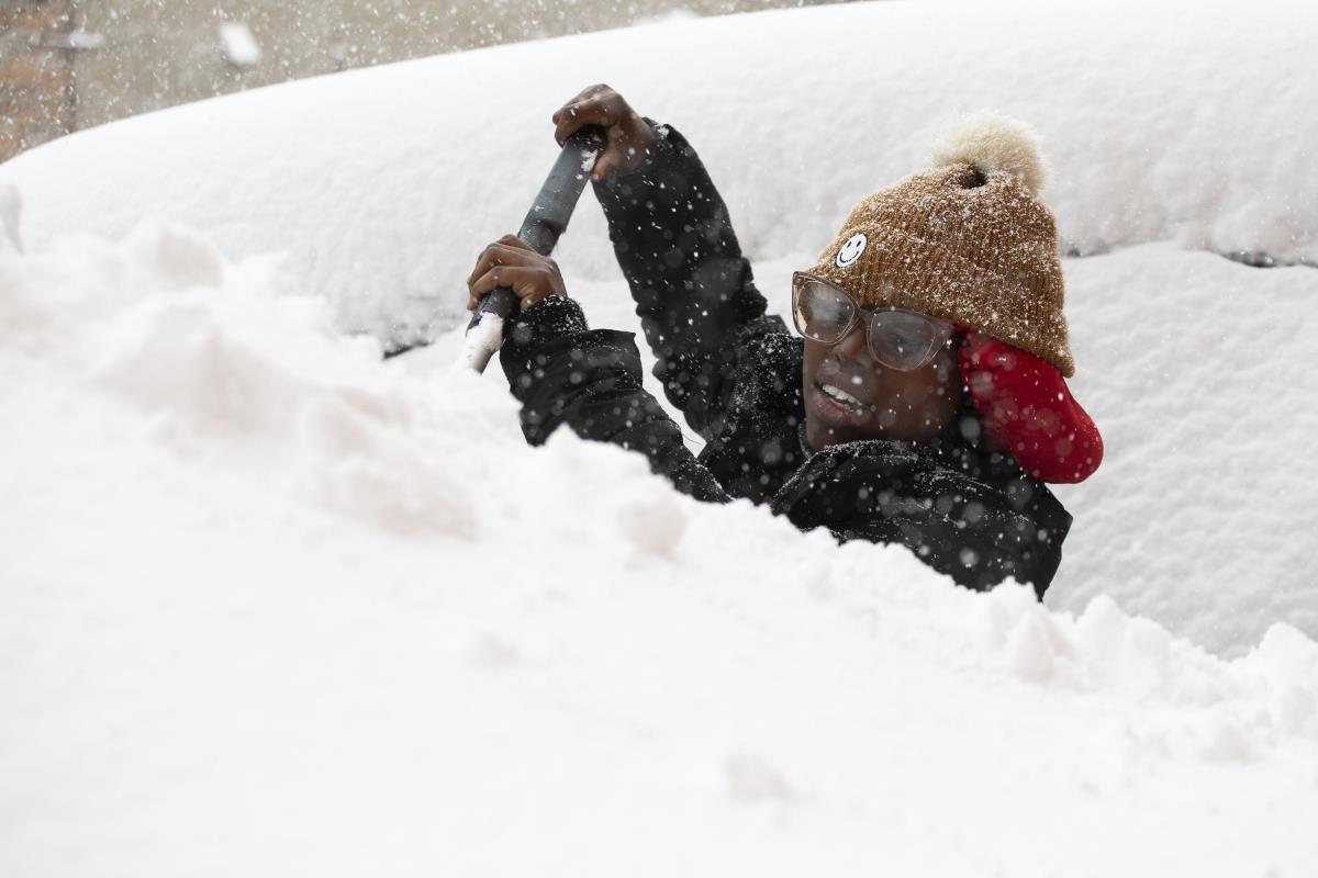 Buffalo Area Buried, and the Snow Keeps Falling