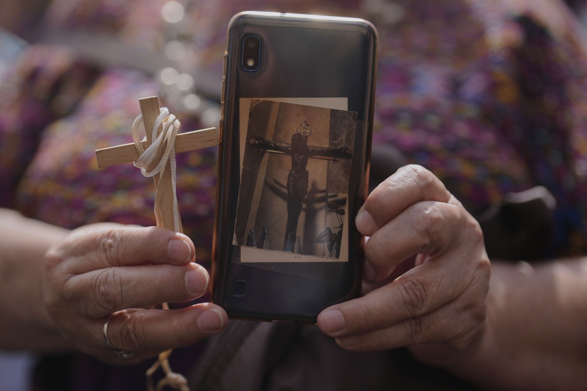 Americans Will Have to Rise Early to Watch Pope's Funeral