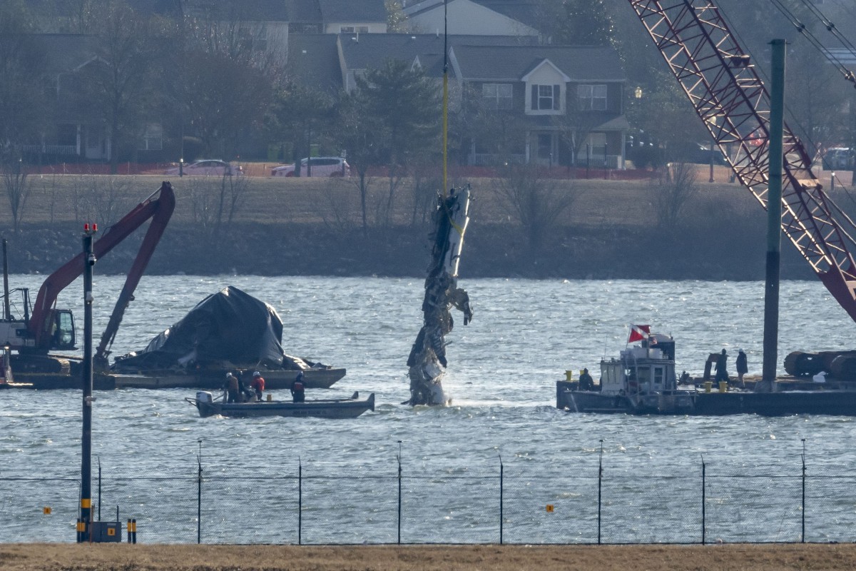 One Factor in Potomac Crash: 'See and Avoid' Tactic