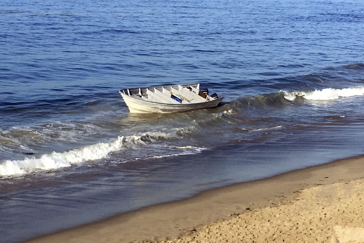 3 Dead After Boat Overturns Off San Diego