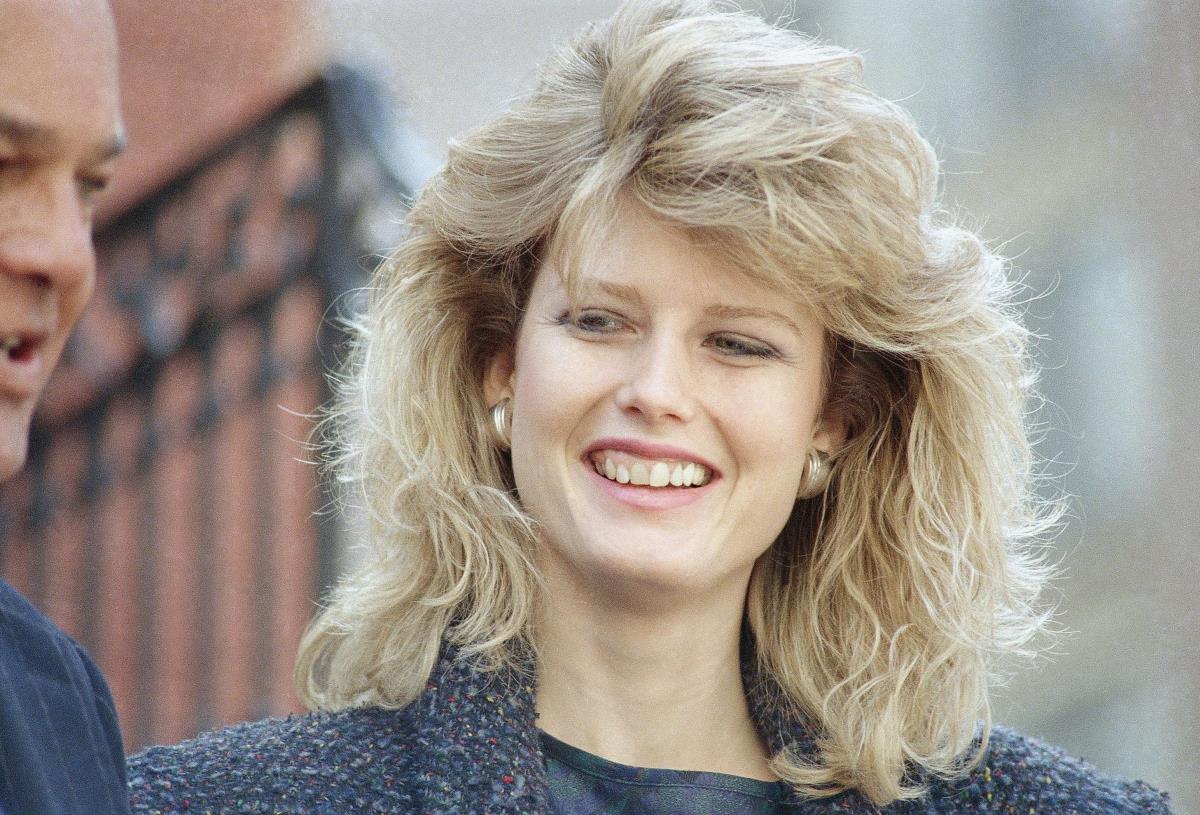 Iran-Contra Reunion: Oliver North Marries Fawn Hall