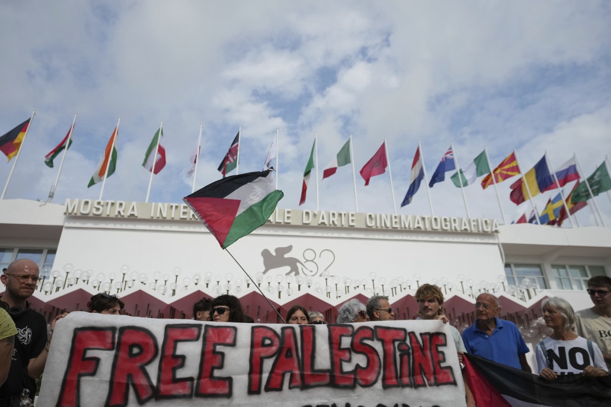 Big Hollywood Names Sign Palestinian Pledge