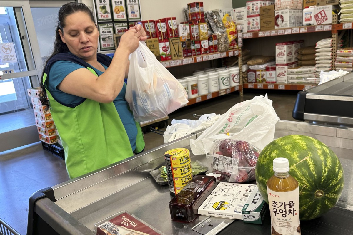 Fed's Favored Inflation Gauge Ticks Slightly Higher