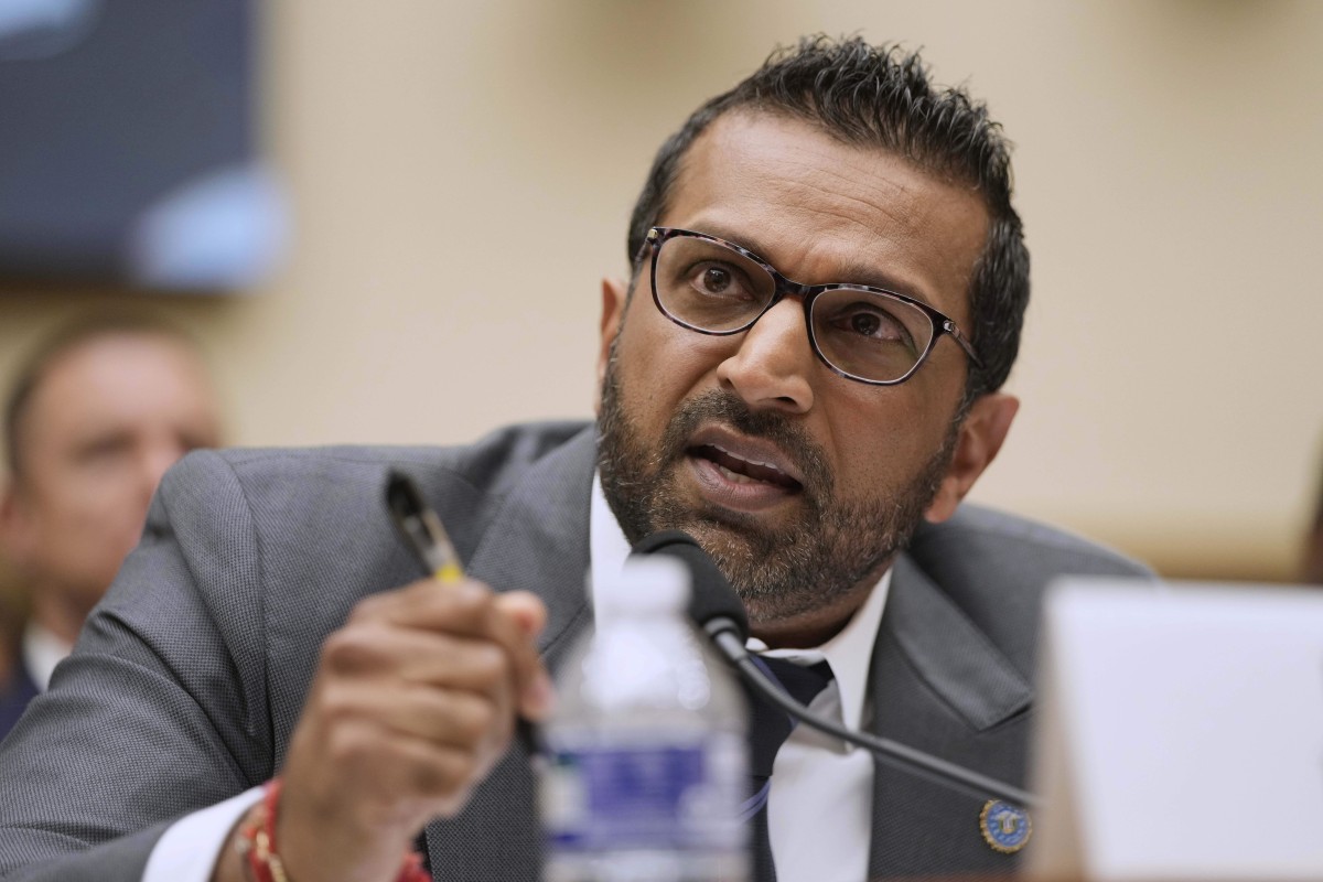 FBI Punishes Supervisor Over 'Perp Walk' for Comey