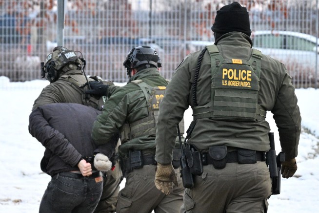 Feds Sideline State Investigators in ICE Shooting