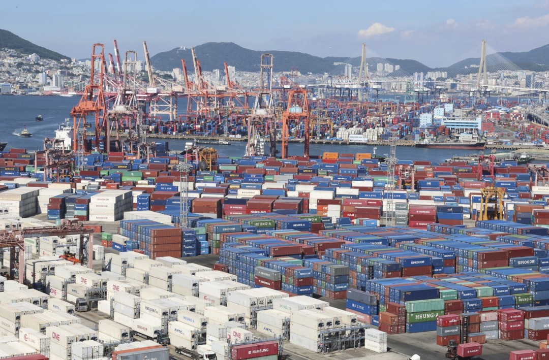 Trump Moves to Hike South Korea Tariffs to 25%